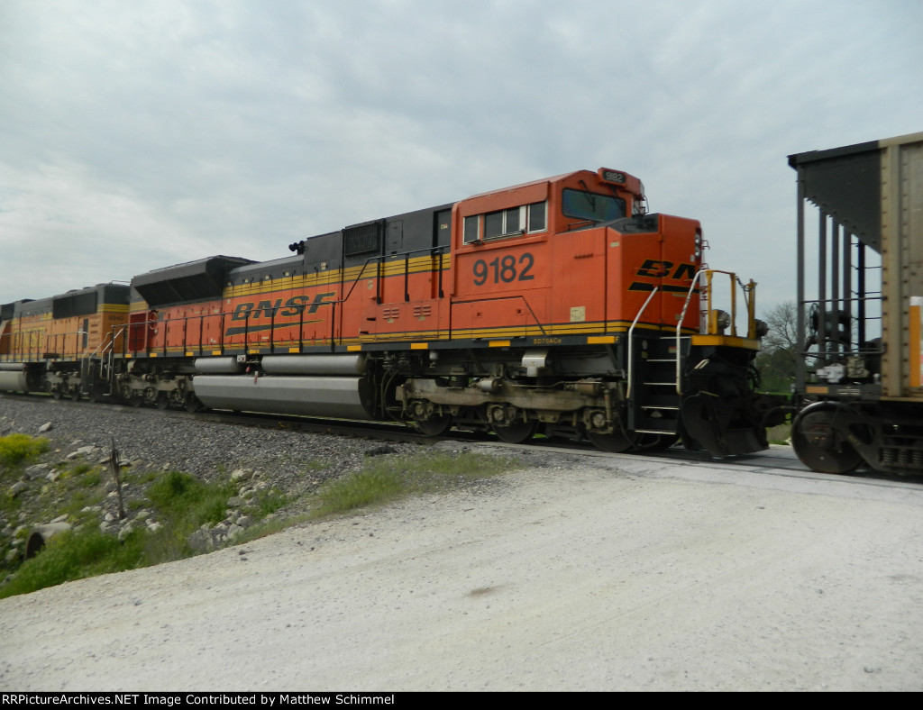 BNSF 9182